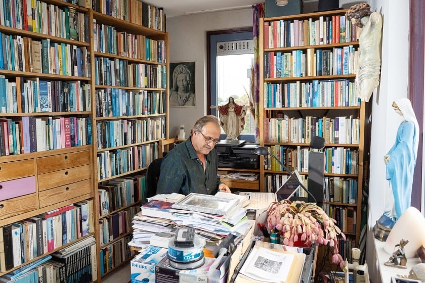 Een interview met Neerlandicus Pieter Waalewijn - Bijbelgenootschap