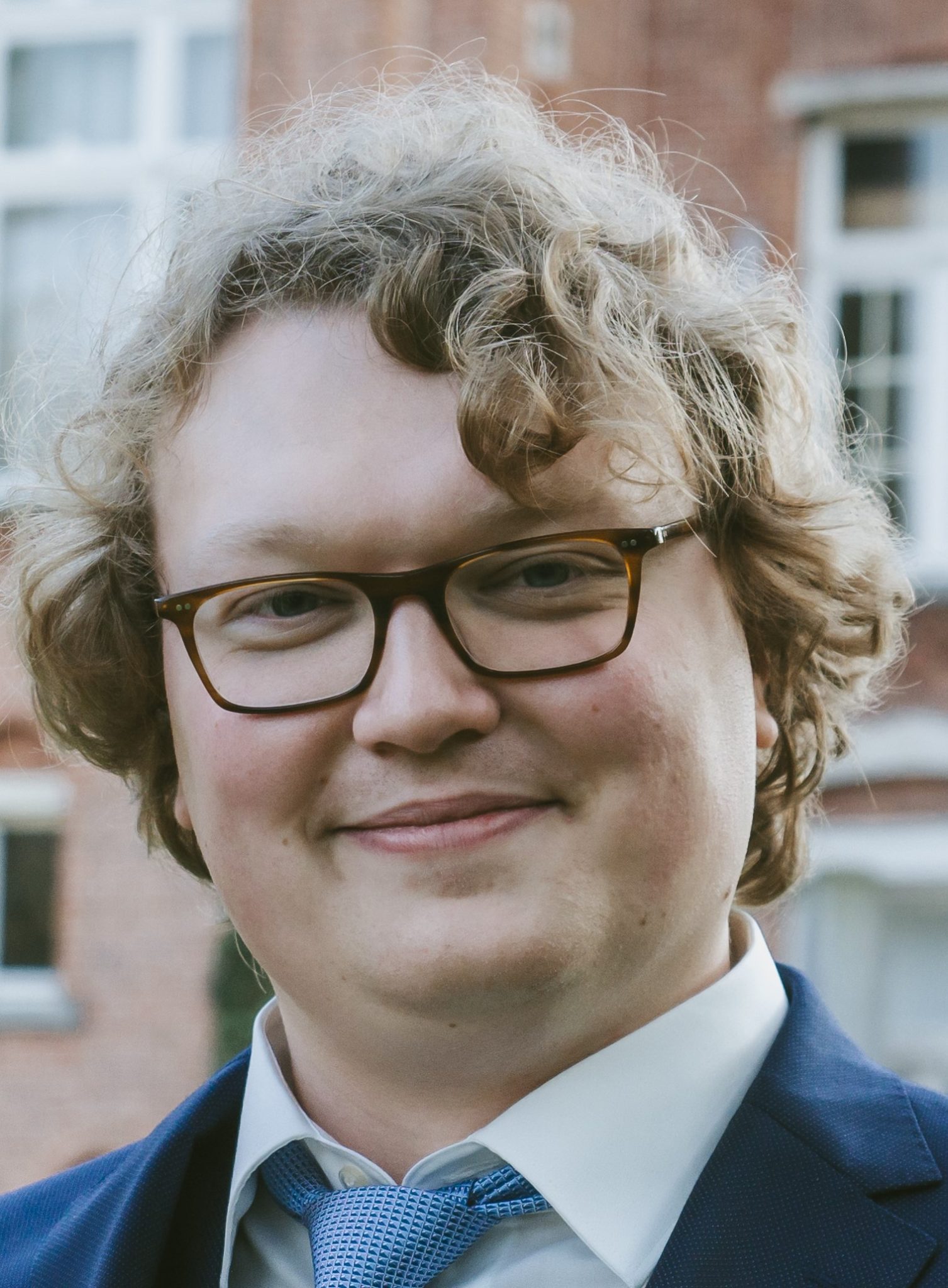 Bijbels dagboek en Zij Lacht Bijbel in 1 jaar - Bijbelgenootschap